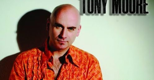 Tony Moore: Ex tecladista do Iron Maiden lançará single esse mês ...