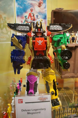 Power Ranger Super Megaforce Ranger Keys Revealed - JEFusion