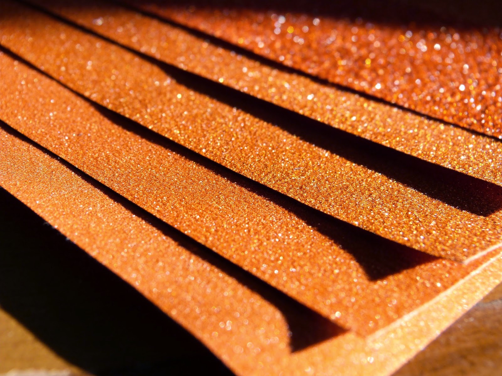 Y a comme du Montessori au lieu dit Keringar: Les planches lisse & rugueux