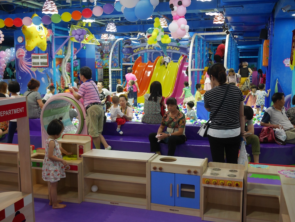 Nine Children Day Photos from Guangzhou - Isidor's Fugue