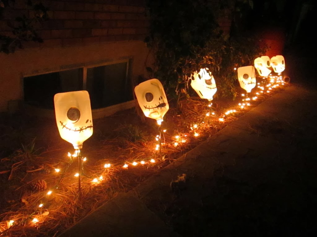 How to Recycle: Recycled Halloween Decorations