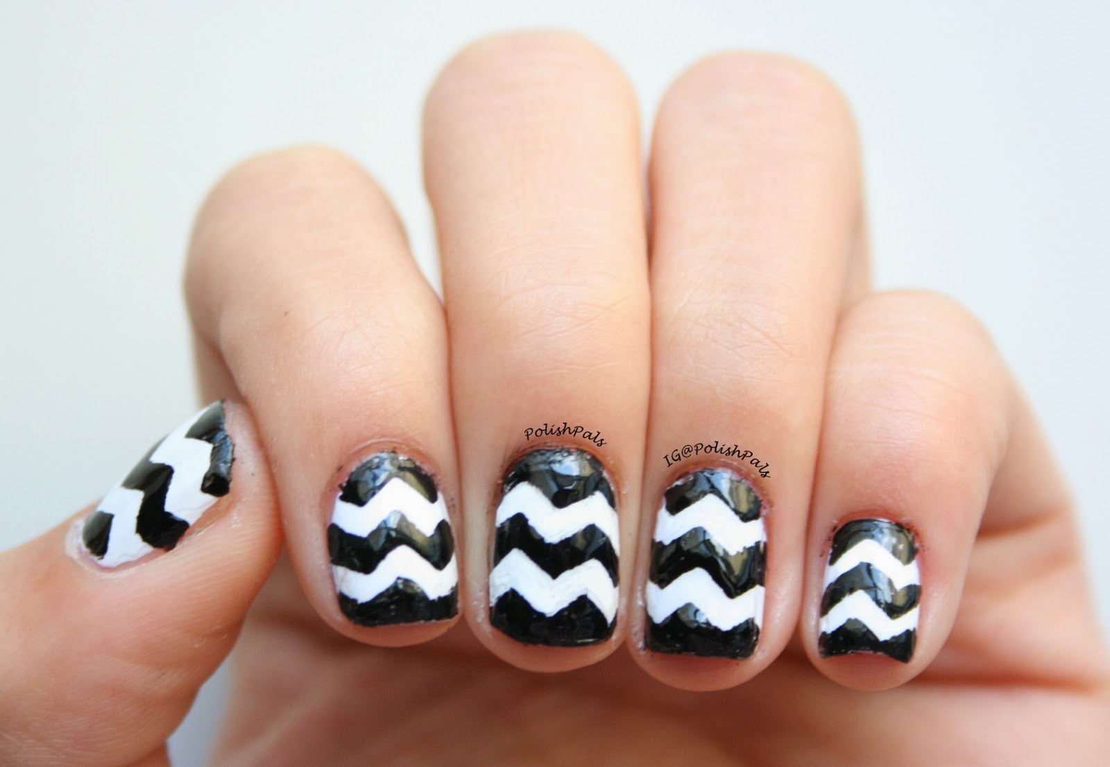 Polish Pals: Classic Chevron Nails (+ Tutorial)