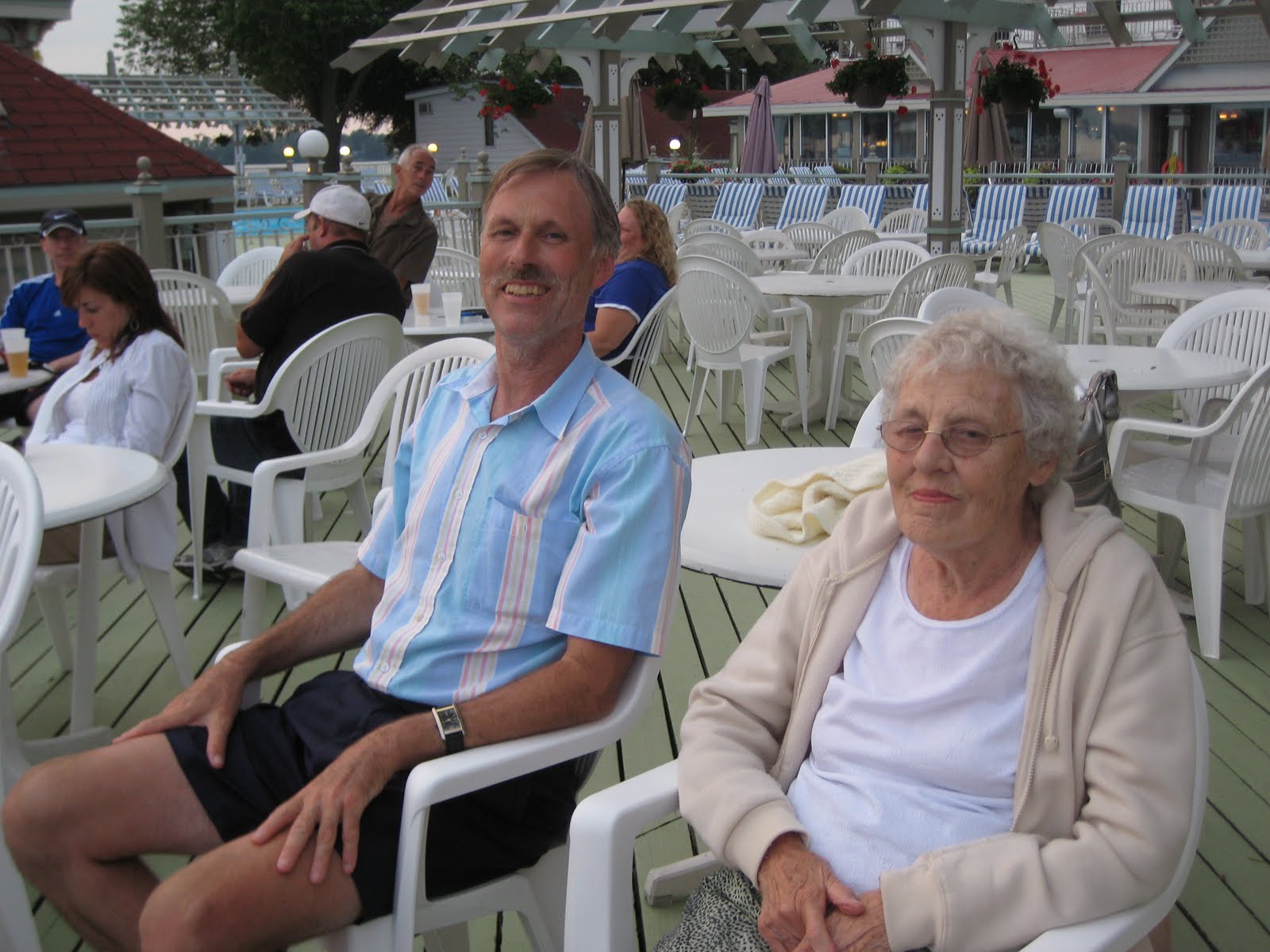 Lain's Log: Love, pain, the whole damn thing - & John Axelson!