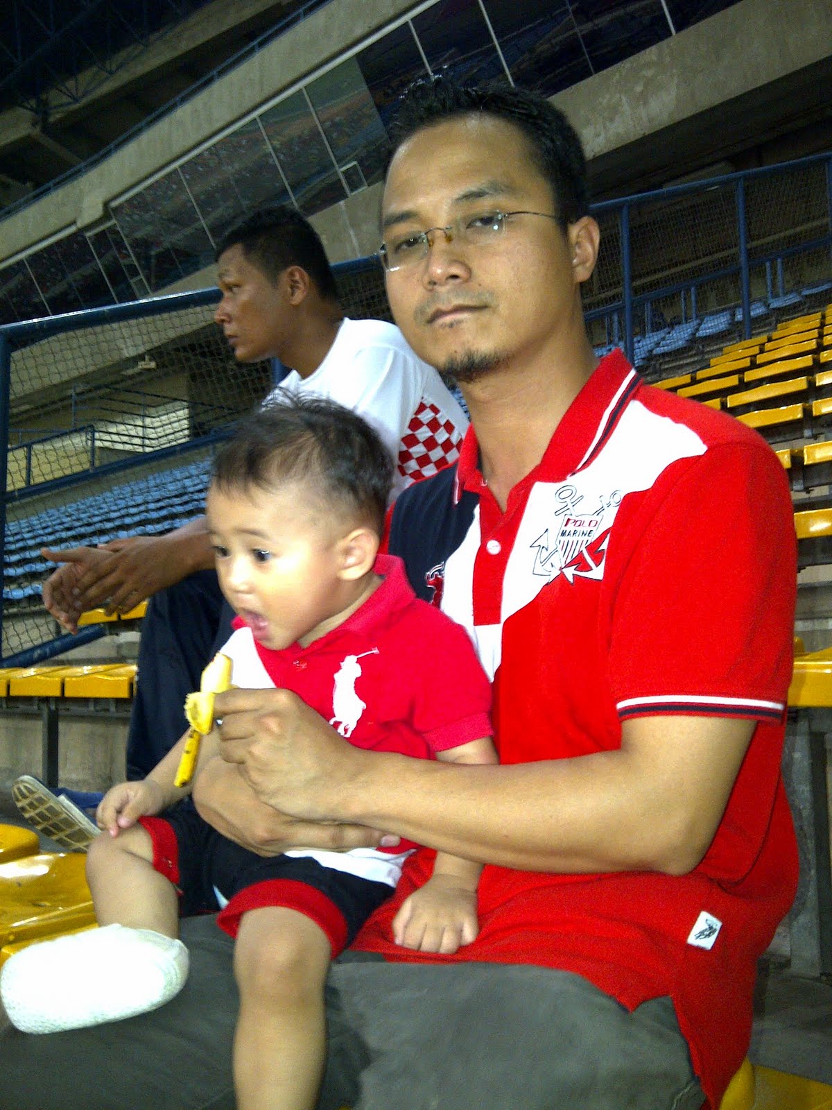 AsMa & AzMaN = AmMaR: cayang ikut papa tgk bola stadium