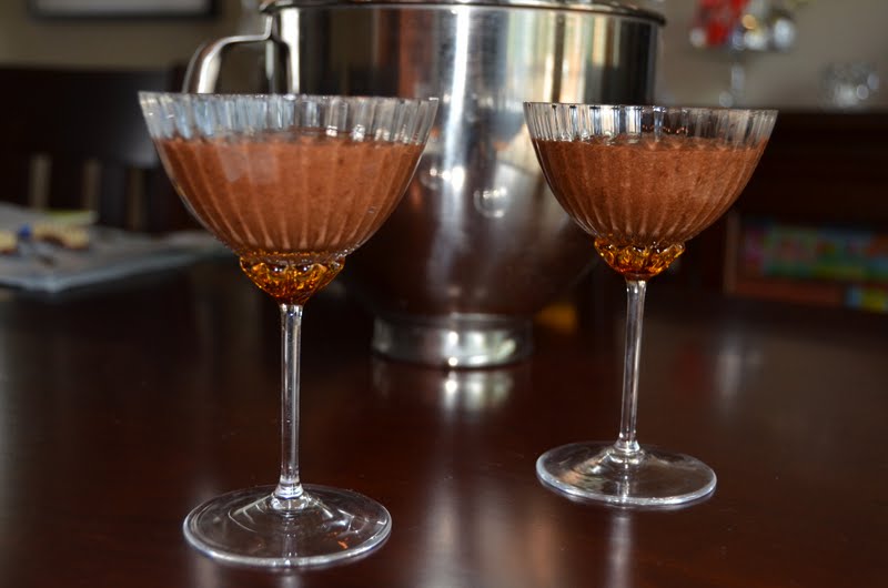 Playing with Flour: French ladies' "secret" chocolate mousse