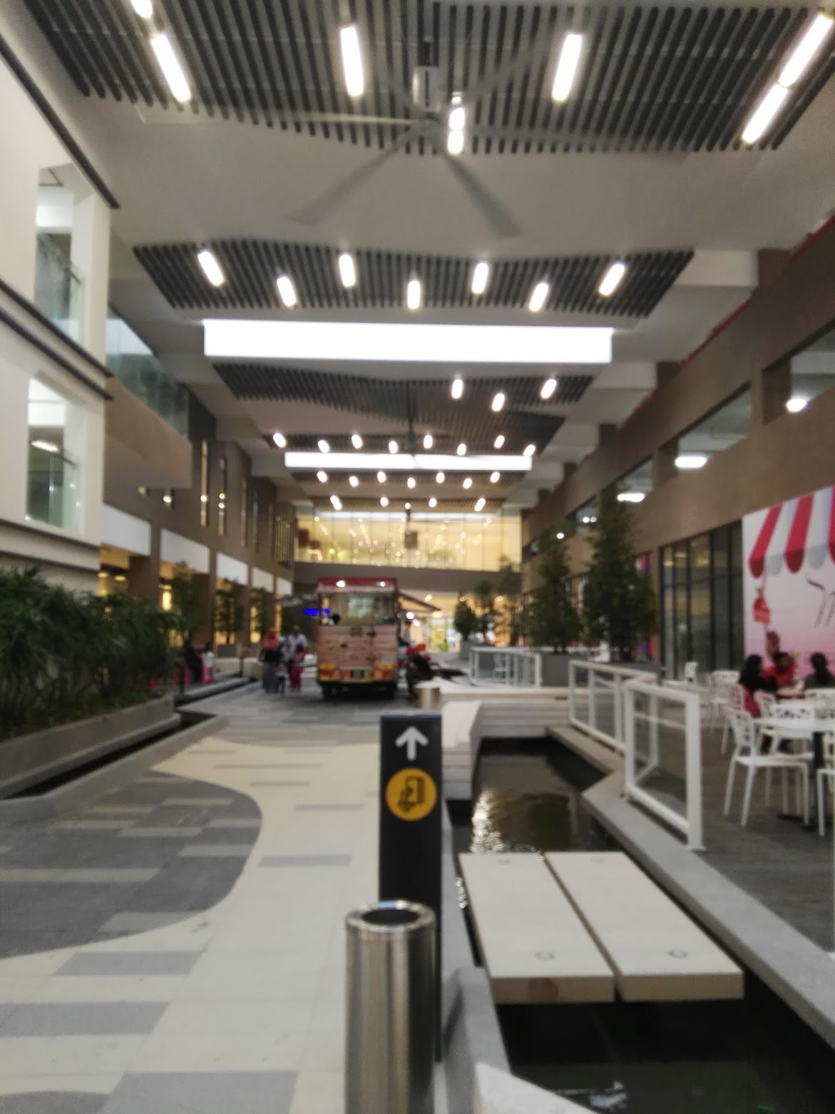 Mesa Mall, Nilai