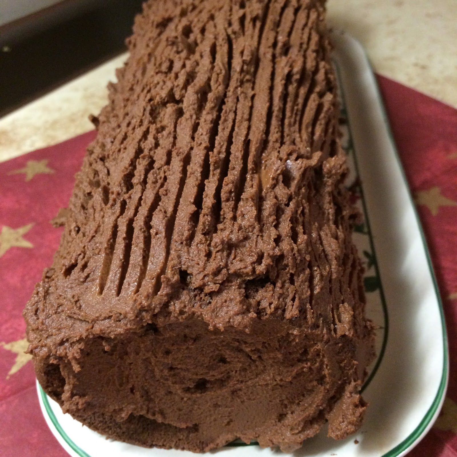 ENA LEVA, ENA DESNA: BOŽIČNO DEBLO