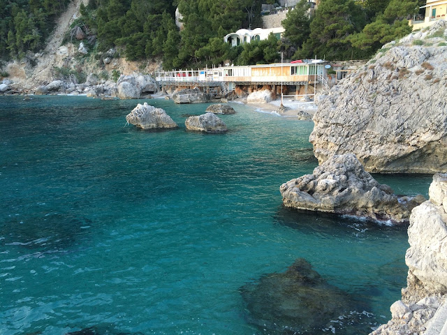 Winter in Capri - What to Do and Where to Eat {Update for Winter 2016-2017}