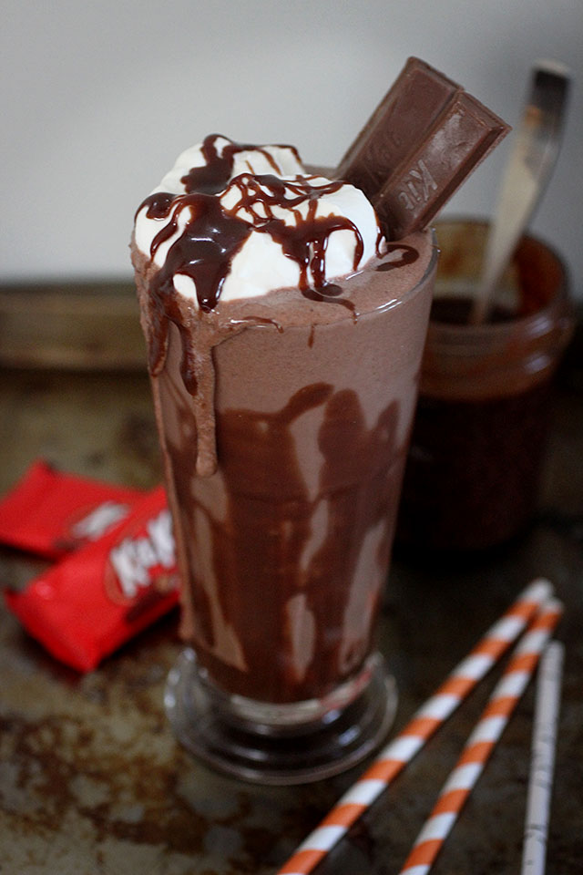 ambrosia: Kit Kat Milkshake