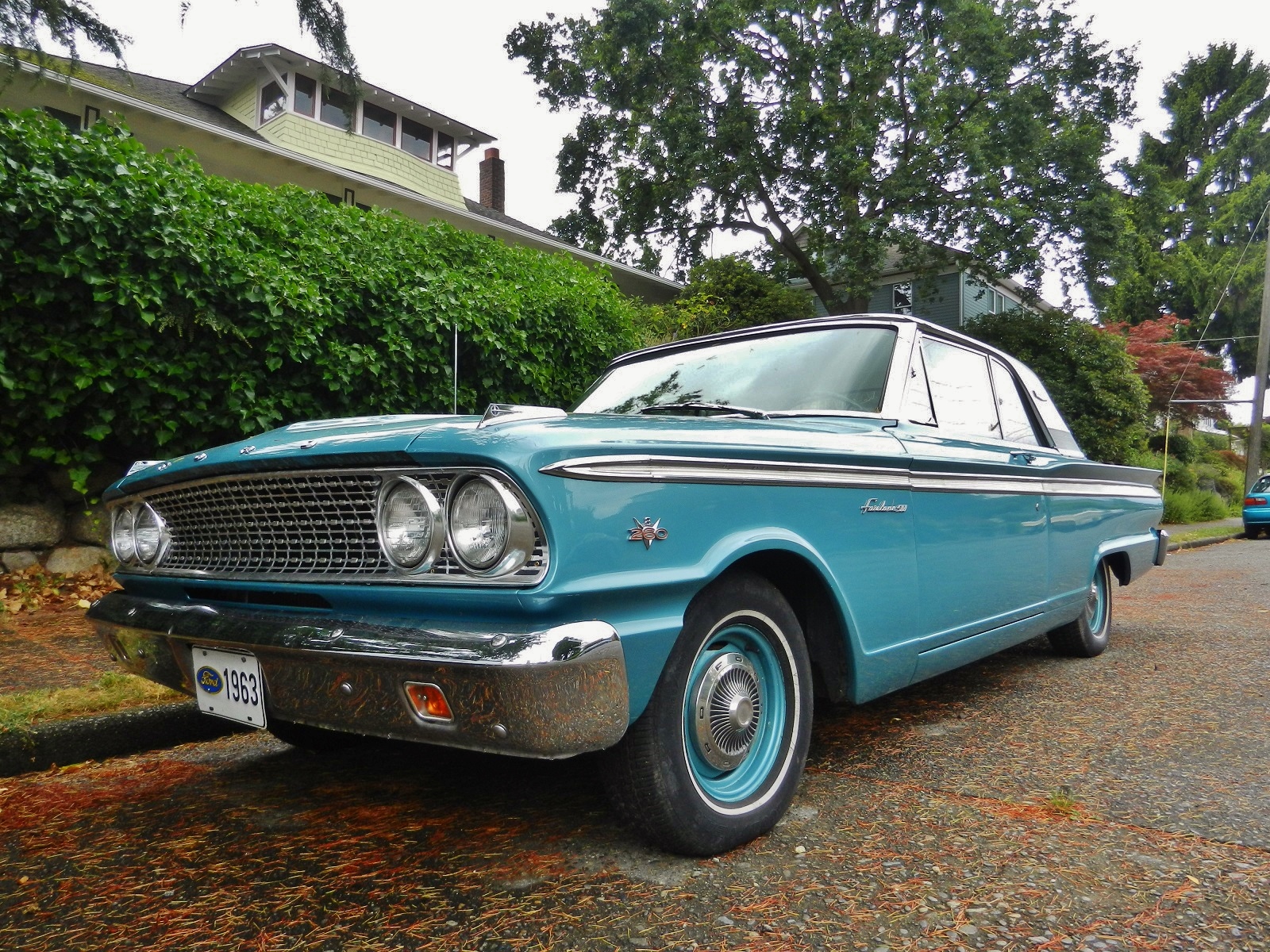 Seattle's Parked Cars: 1963 Ford Fairlane 500