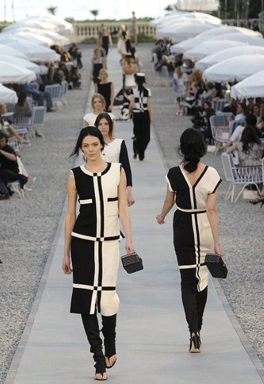Fashion Bows: Chanel Cruise 2012 Collection
