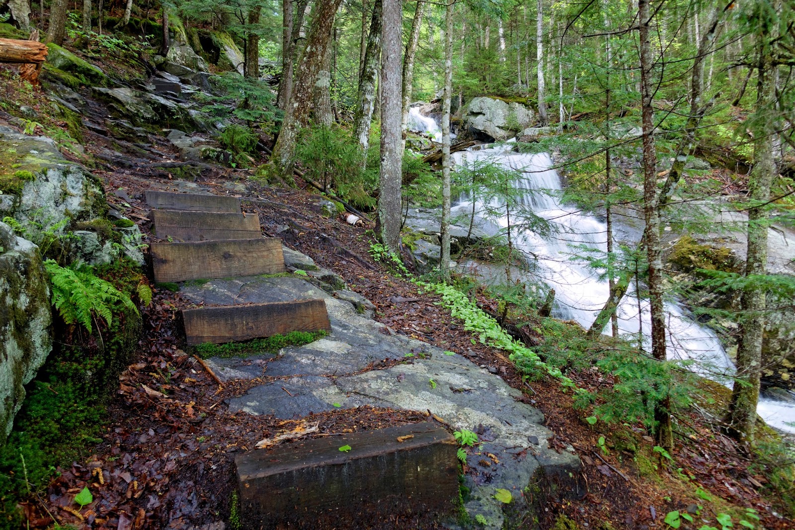 1HappyHiker: Beaver Brook Trail: Lots of Beautiful Waterfalls!