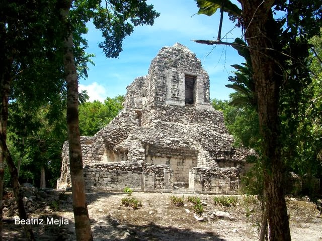 El Bable: El estilo de Río Bec en Zona Arqueológica de Becán, Campeche.