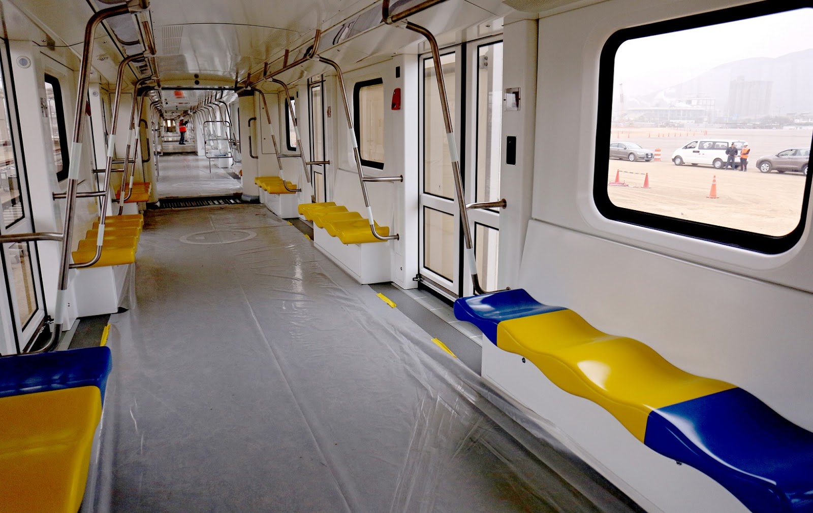 DESARROLLO PERUANO: Metro Línea 2: el Interior de los Trenes