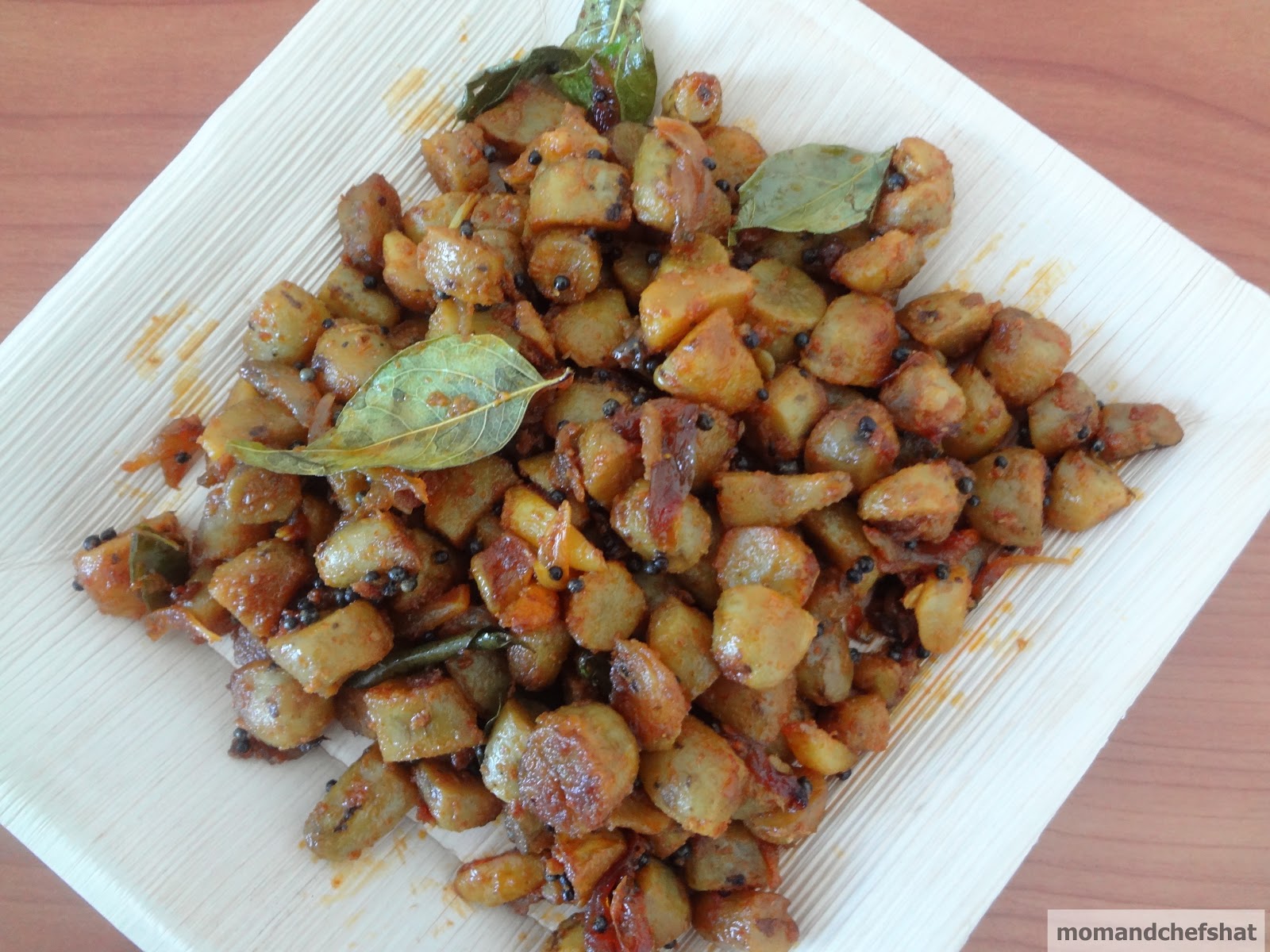 Cooking in mommy's shoes: Koorka mezhukkupuratti (Chinese potato stir fry)