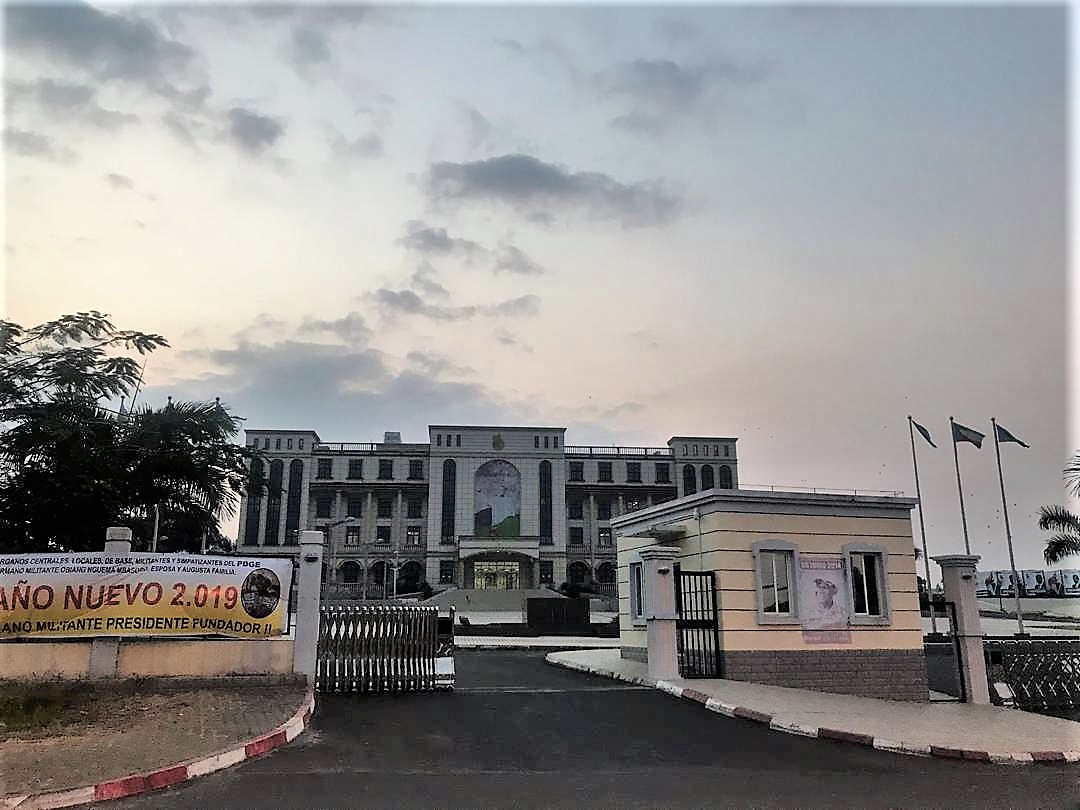 Redescubriendo Barcelona y más allá: 18/01/2019 Guinea Ecuatorial ...