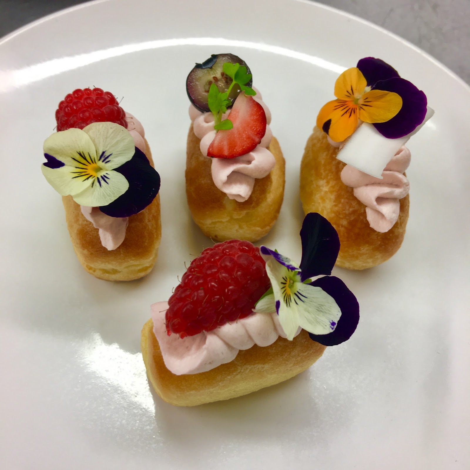 How to Jazz Up Mini Eclairs