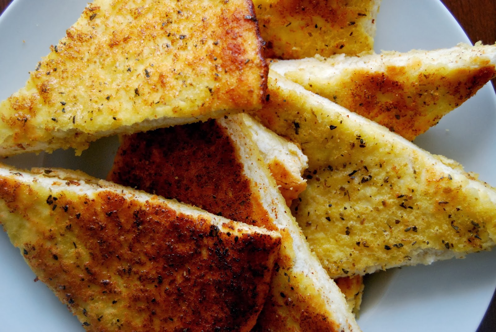 Gospodyni Miejska: Pieczywo czosnkowe