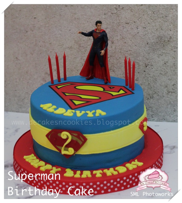 De CakesNCookies: Superman Birthday Cake