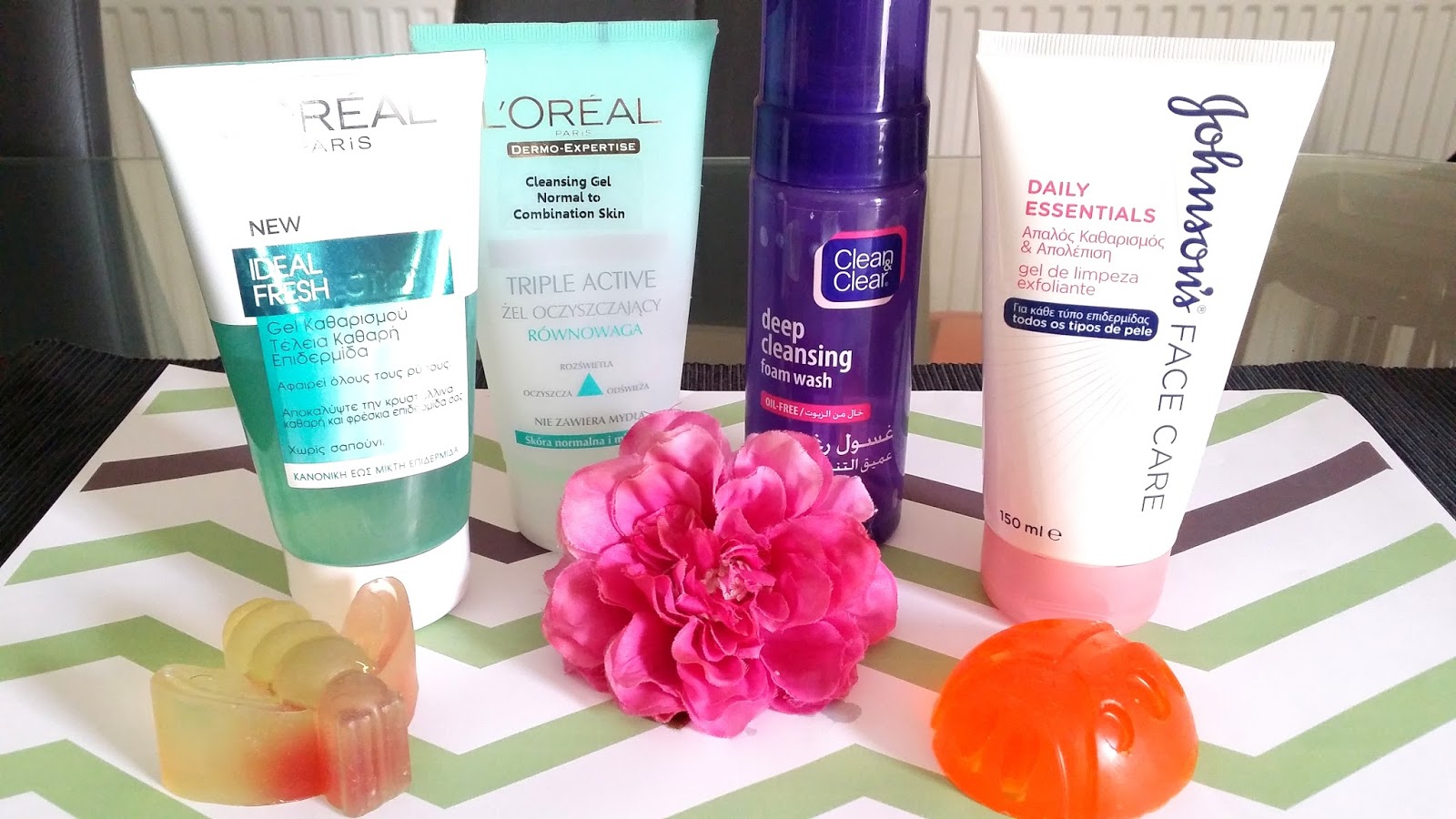 What I currently use to wash my face - Pink Daisy Loves