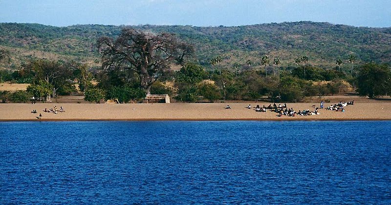 NÁUTICO: LAGO NIASSA