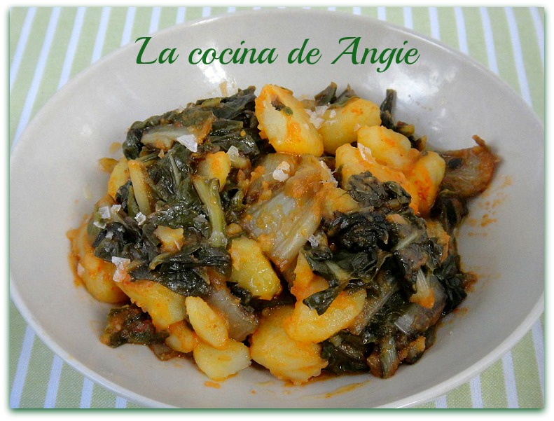 La cocina de Angie: ACELGAS COCIDAS CON PATATAS
