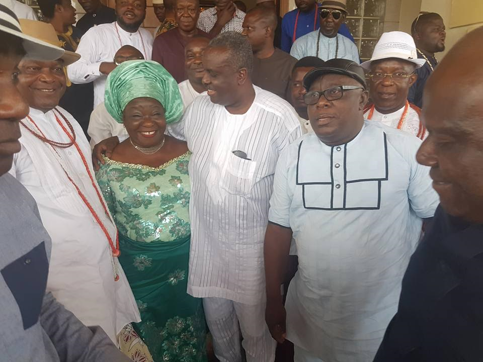 Photos: Itsekiri politicians from different parties pay solidarity ...