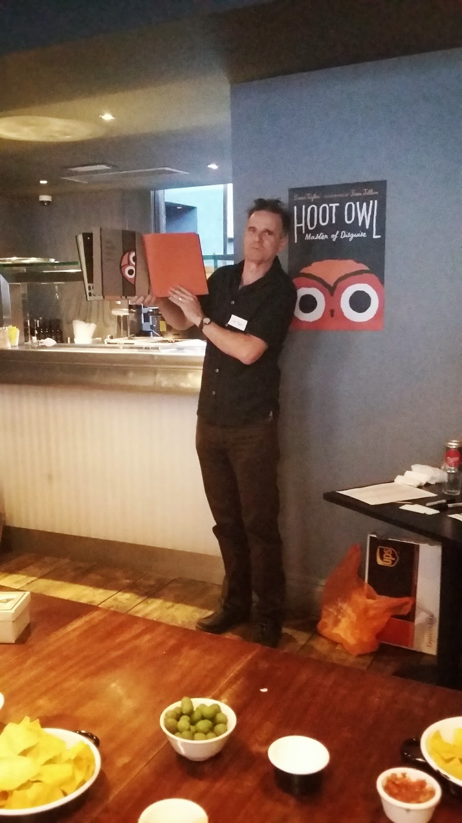 Picture Book Party: Hoot Owl: Master of Disguise by Sean Taylor and ...