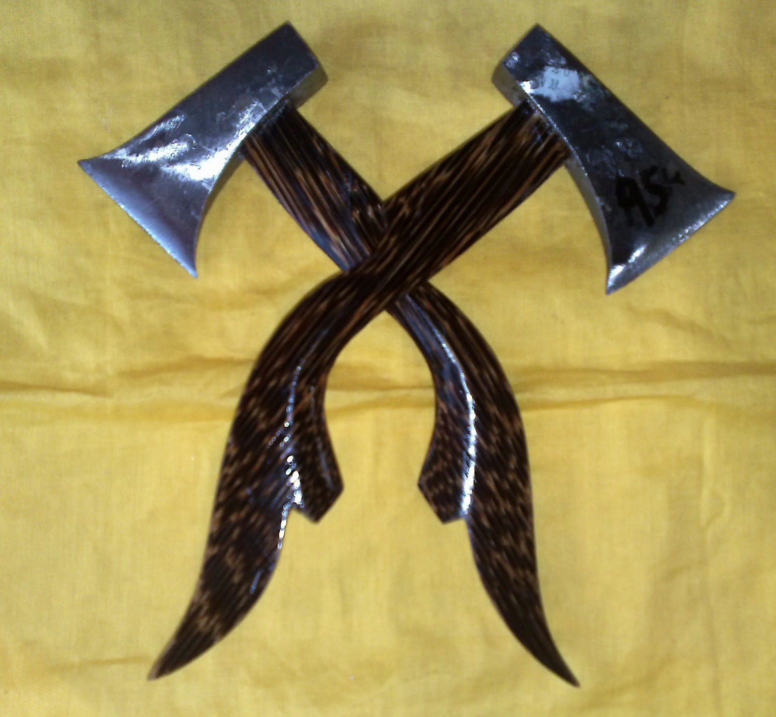 PERSATUAN PENCINTA SEJARAH KELANTAN: Kapak Terbang!