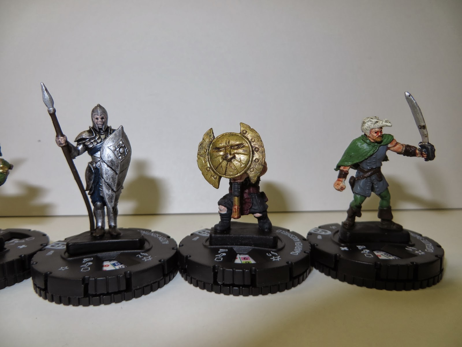 Real Minis: a coupe of the better new Mage knight minis