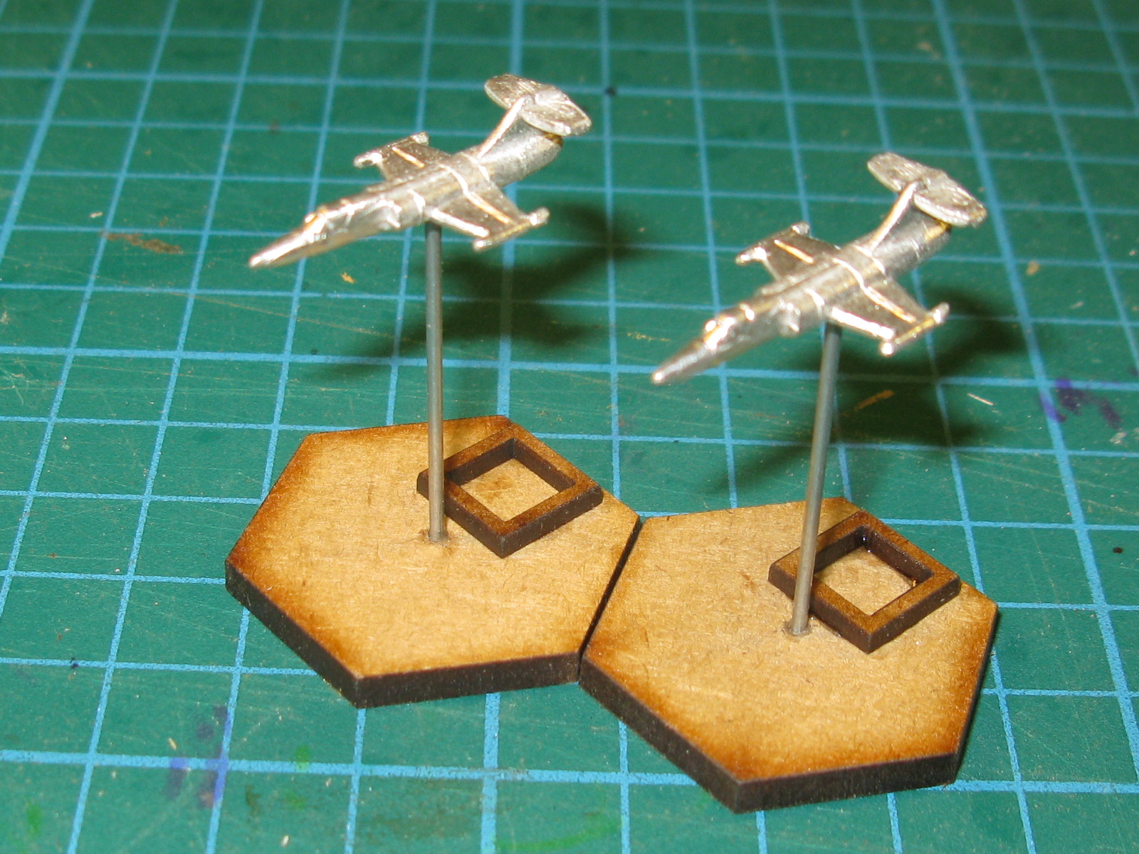 Jim's Wargames Workbench: Home Made Flight Stands How to..?
