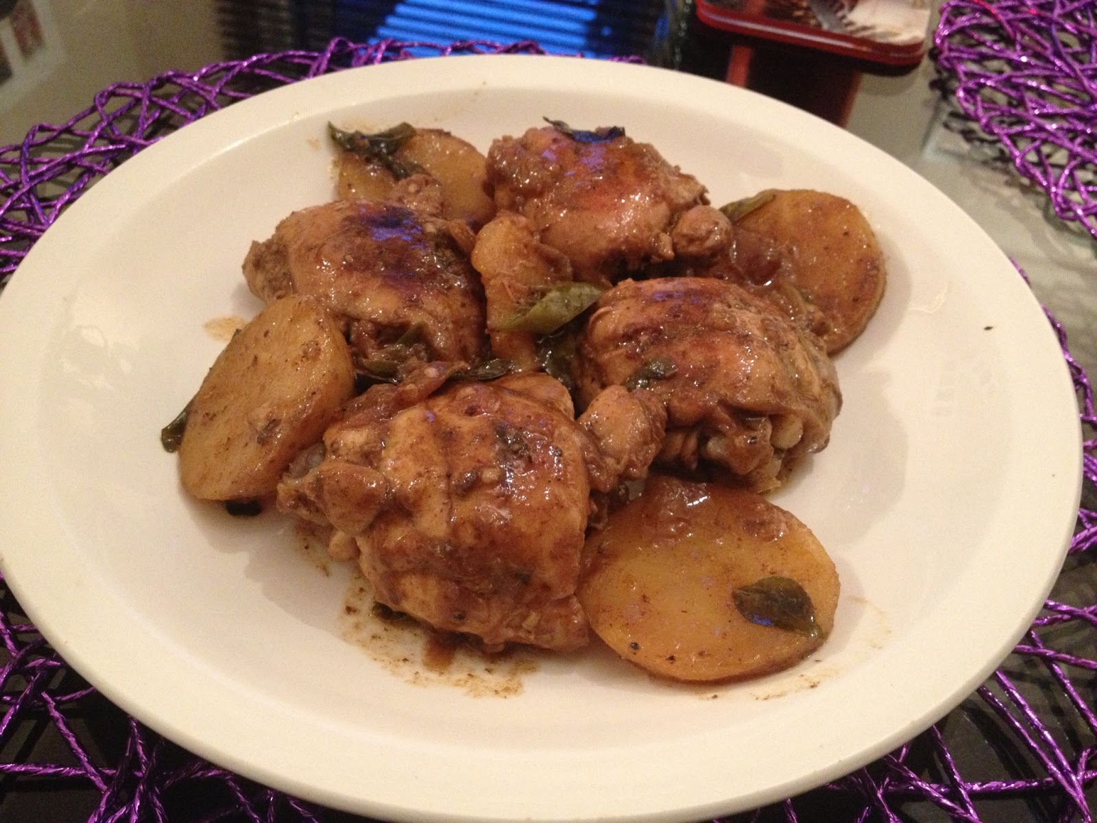 Jouelle's Kitchen: Spice Infused Chicken with Potatoes