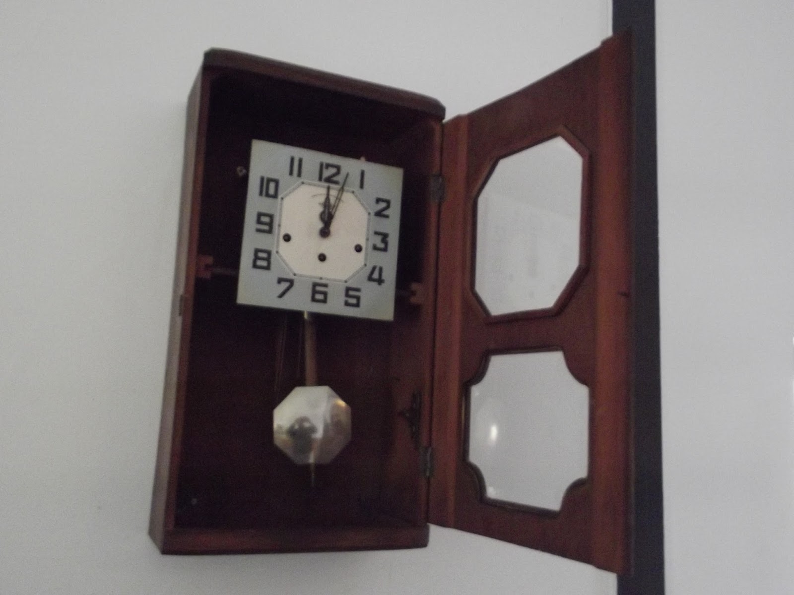 ancien carillon Westminster IROD sonne minuit demi quarts d' heures 12 ...