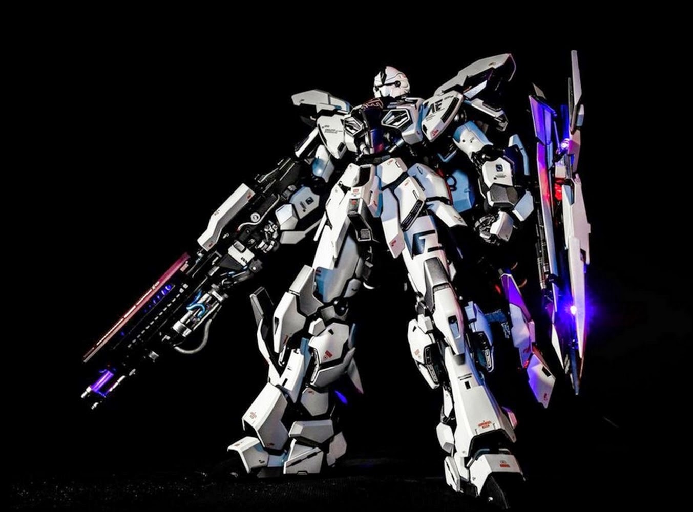 GUNDAM GUY: MG 1/100 MSN-06S Sinanju Stein - Customized Build w/ LEDs