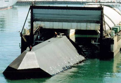 El barco "invisible" se convierte en chatarra.