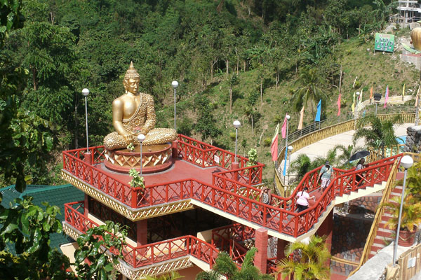 THIRD WORLD TRAVELER: LIPA CITY (LA VIRGINIA RESORT)