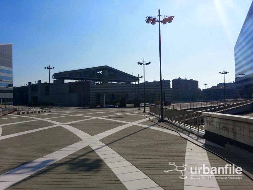 Urbanfile - Milano: Zona Portello - La nuova Piazza al Portello