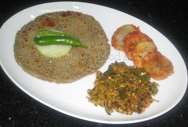 Shobha's Food Mazaa: BAJRE KI ROTI / PEARL MILLET FLAT BREAD