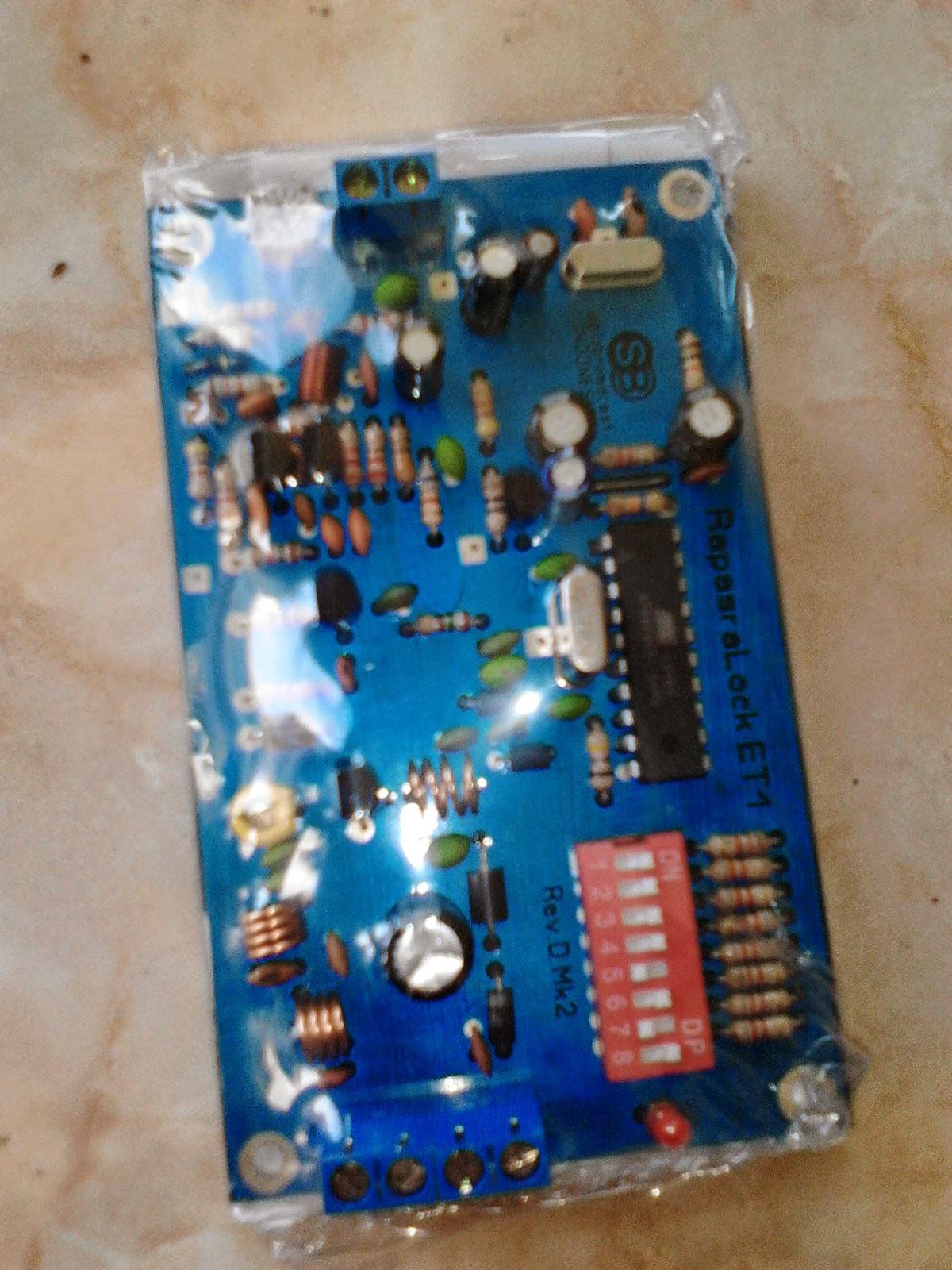 TOKO PEMANCAR RADIO: PEMANCAR FM PLL 1 WATT TANPA LCD