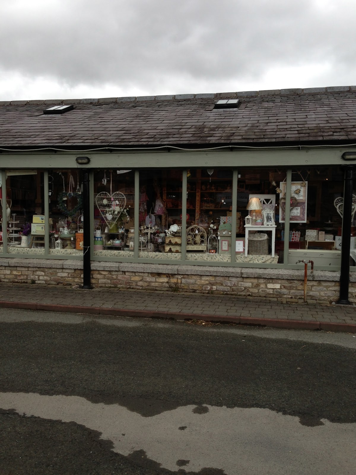 Mstraveltipsy : Straffan & Co Kildare - Ireland