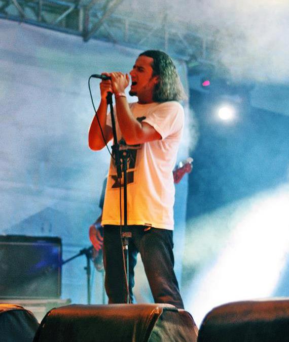 FETOZINE: EDU EDDIE STRADA