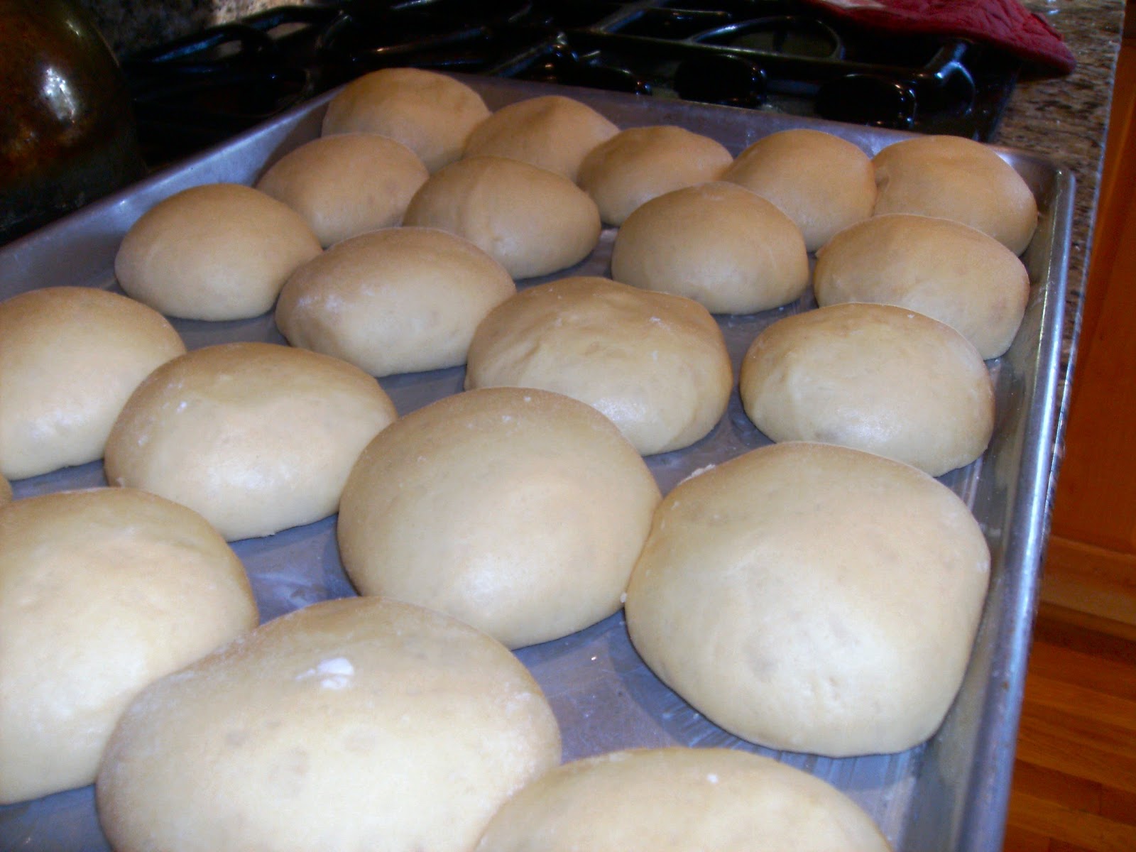 Midlo Mom's Musings: The Very Best Homemade Rolls