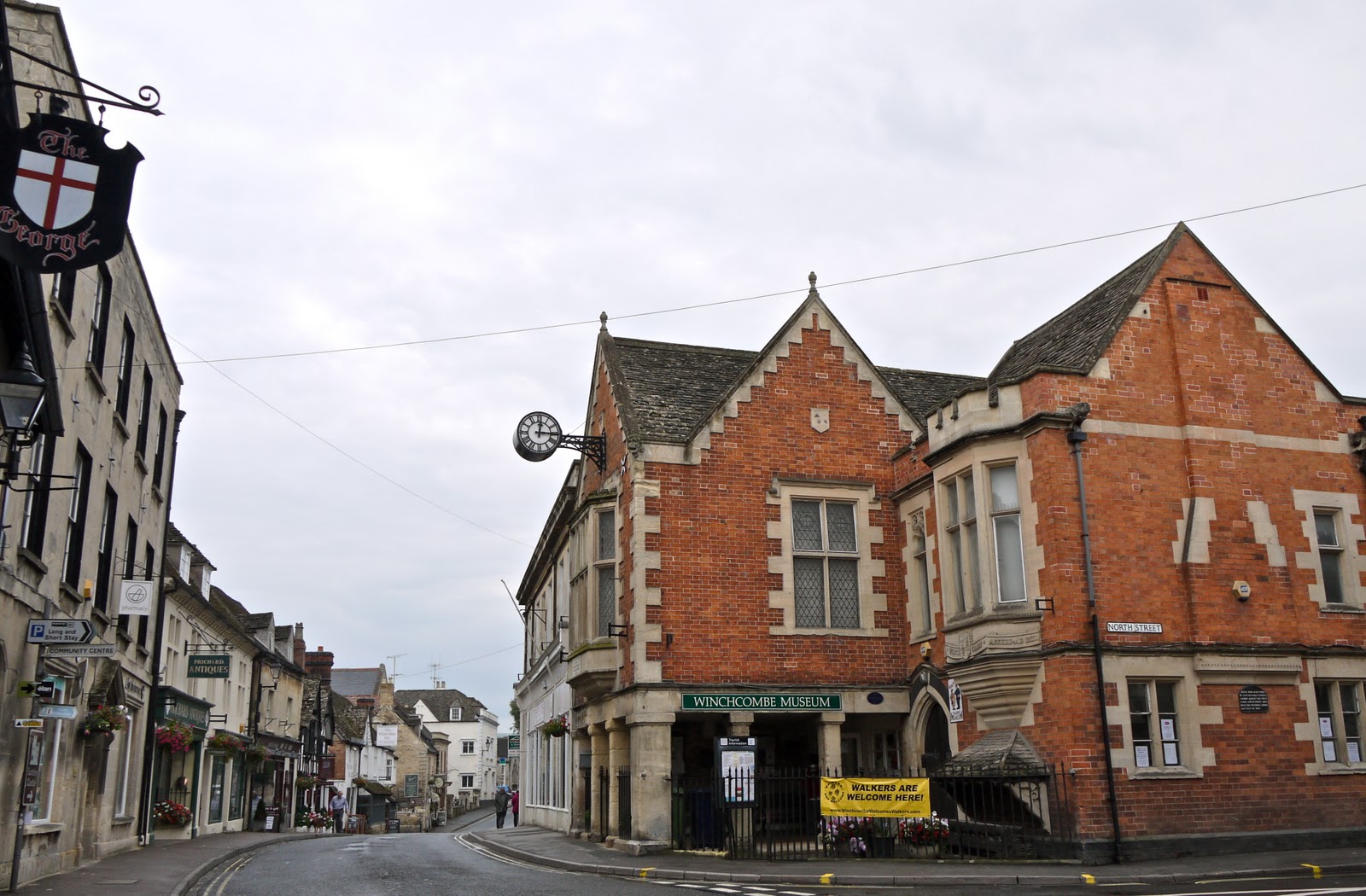 Walking in the country: Winchcombe to Hawling (Windrush Way 1)