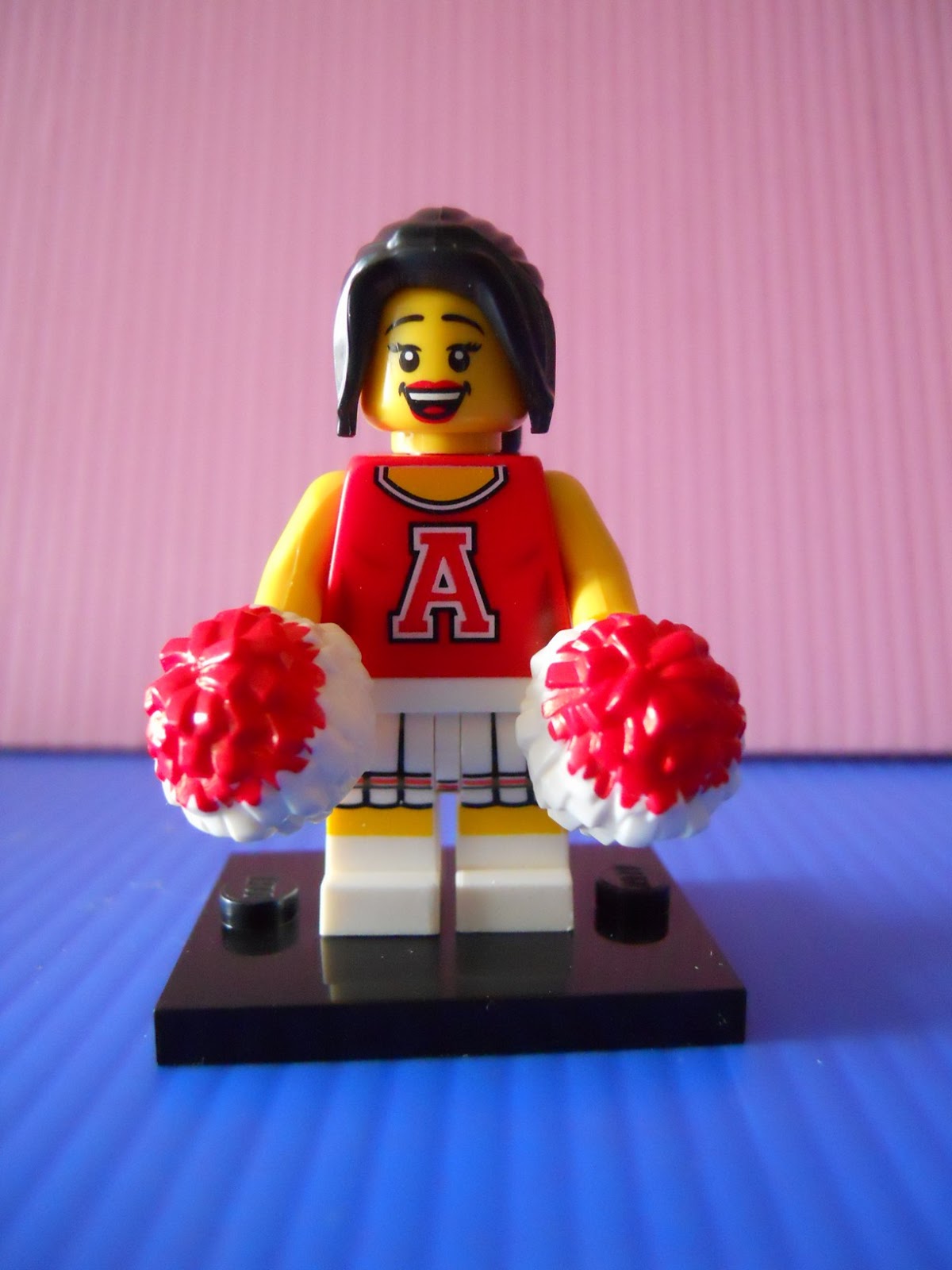 Dexters Diecasts (DexDC): LEGO Minifigure Series 8 ~ Cheerleader