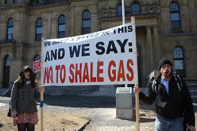 The Purple Violet Press: Anti-shale gas movement holds first protest ...