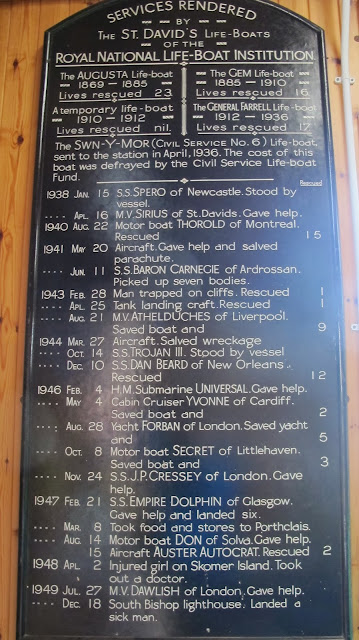 I run things: Escaping the hubbub in a V-Dub: Pembrokeshire