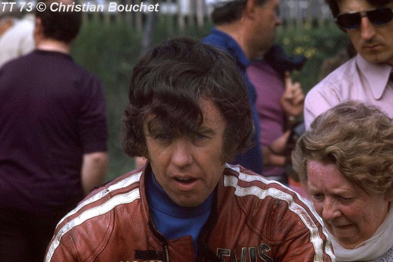 fingy moto: Tommy Robb