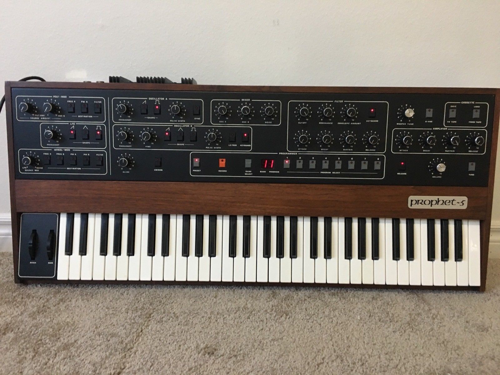 MATRIXSYNTH: Sequential Circuits Prophet-5 Keyboard Synthesizer