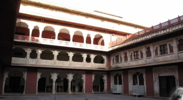 Top 10 Most Haunted Places in India With Stories