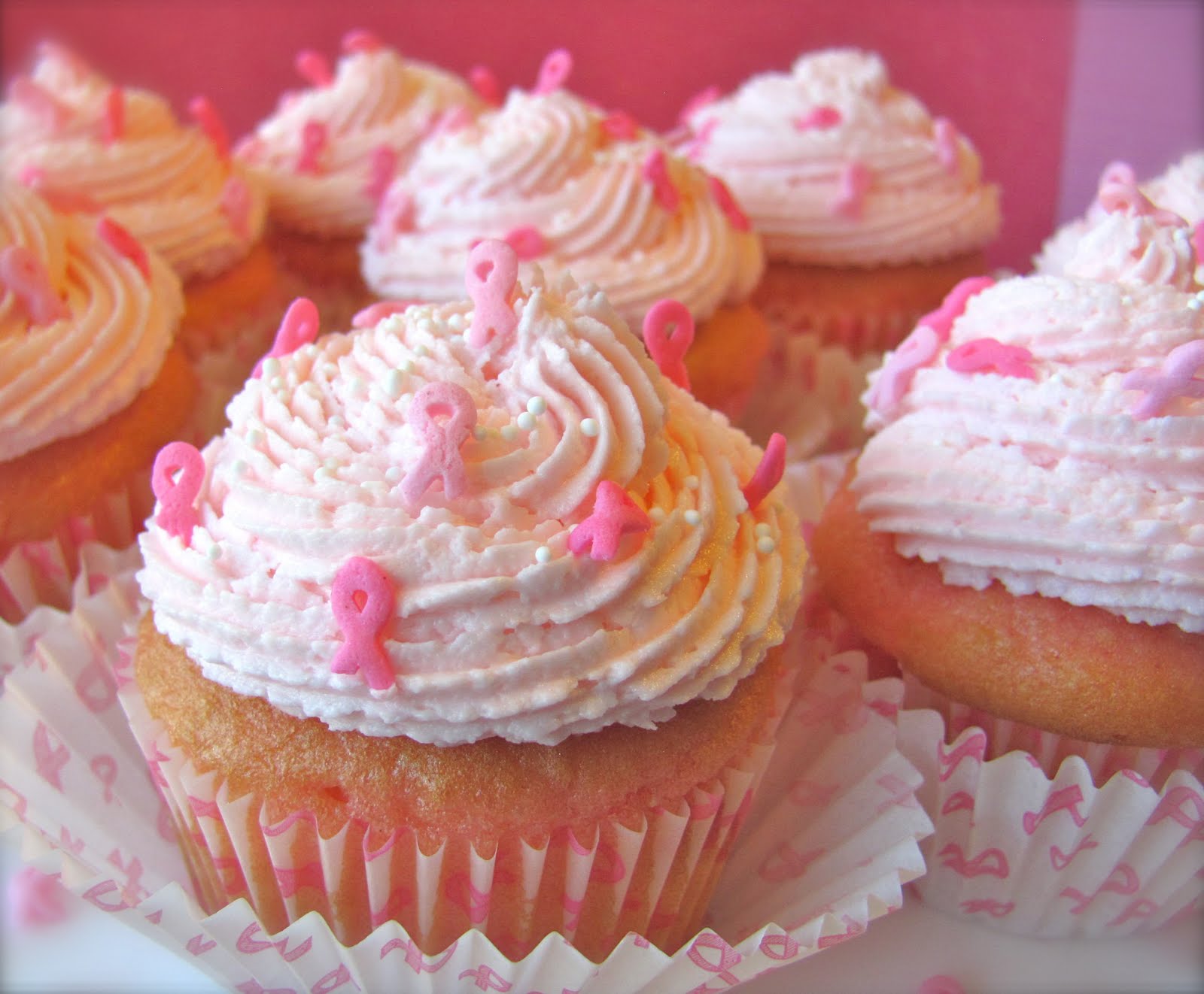 Sprinkle Some Sunshine!: pink cupcake party!